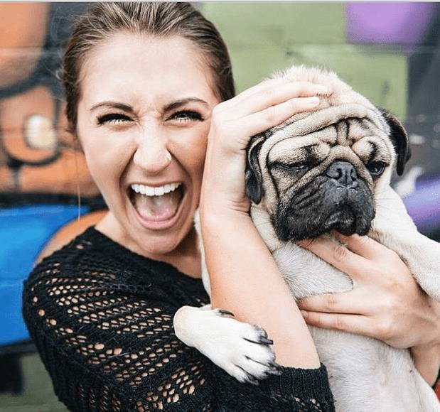 Conocé a Doug the Pug, el perro estrella de las redes sociales - Big ...