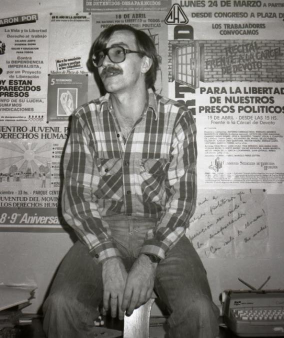 El orgullo como respuesta: la dura vida de Carlos Jáuregui, el ...