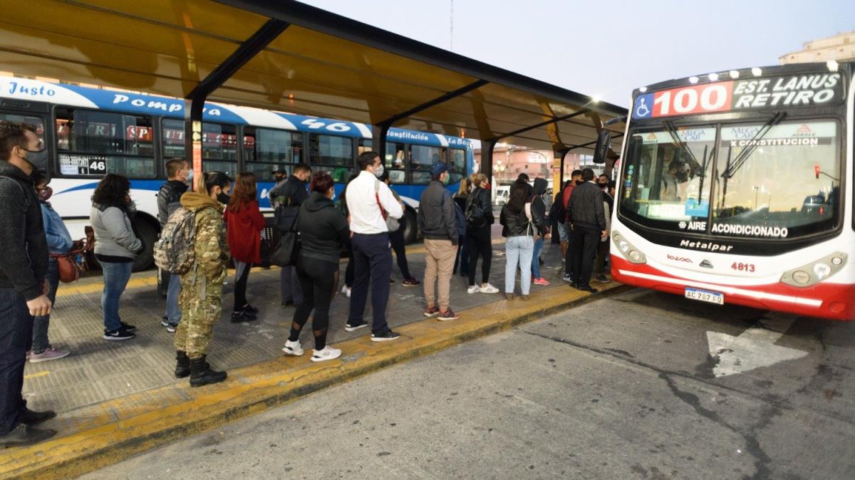 Por tercer día consecutivo, sigue reducido el servicio de colectivos en el AMBA - Big Bang! News