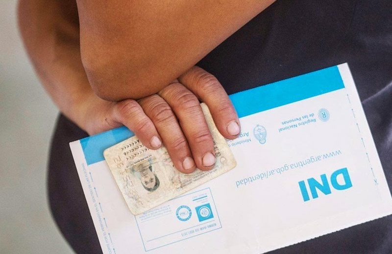 Cómo es el nuevo DNI con chip: qué pasará con los anteriores y las ...