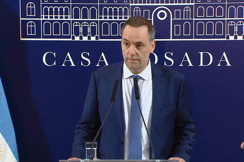 "Mañana haremos los anuncios económicos": la primera conferencia de Manuel Adorni, el vocero de ...