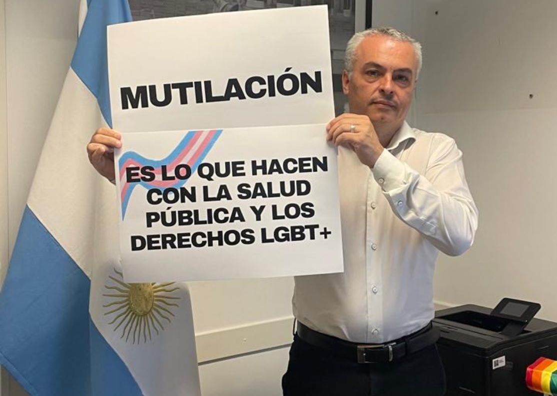 "No soy kirchnerista, soy maricón y me la banco": el diputado Paulón y ...