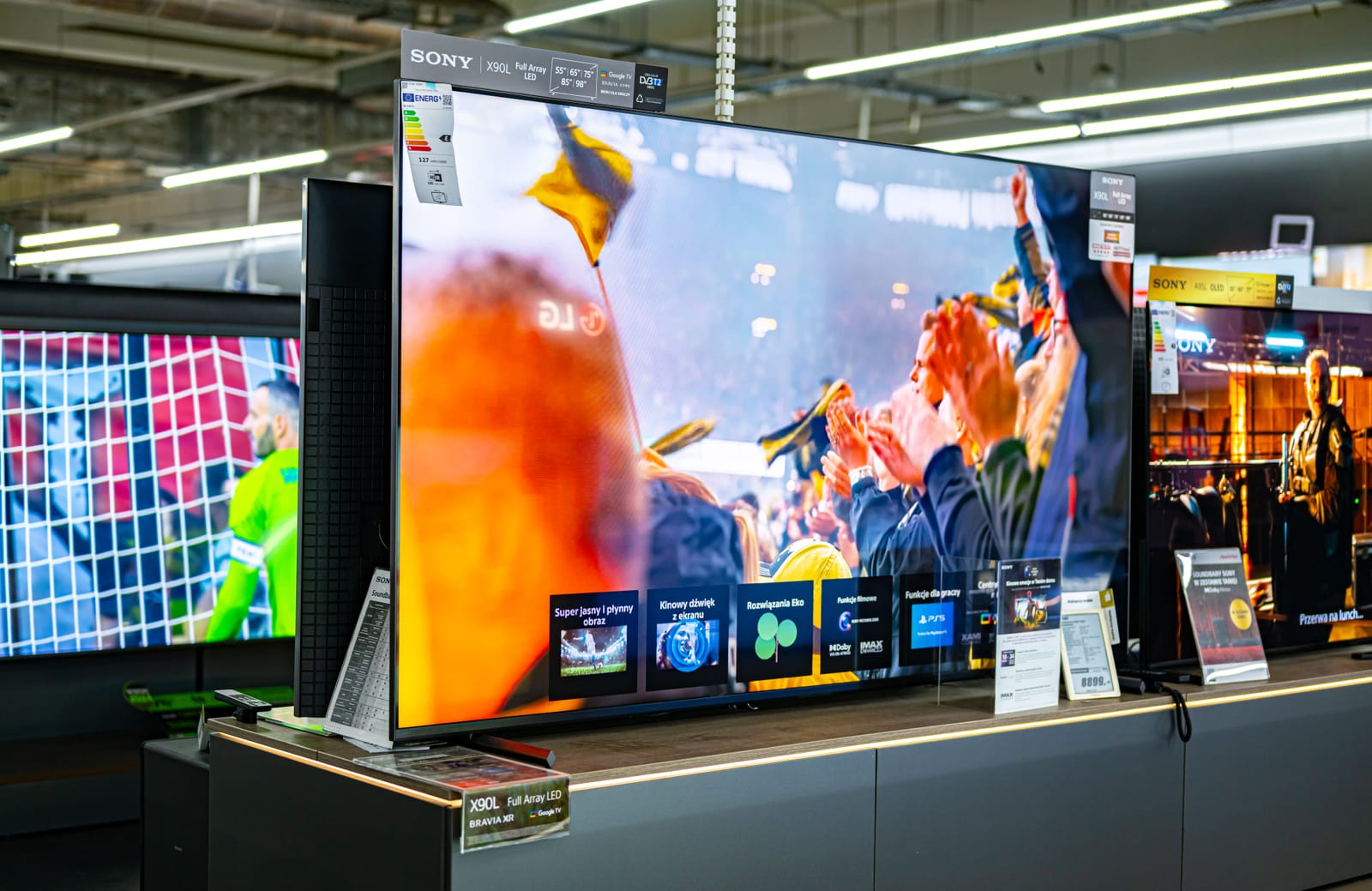 QNED vs QLED: diferencias, ventajas y cuál es mejor para tu televiso ...