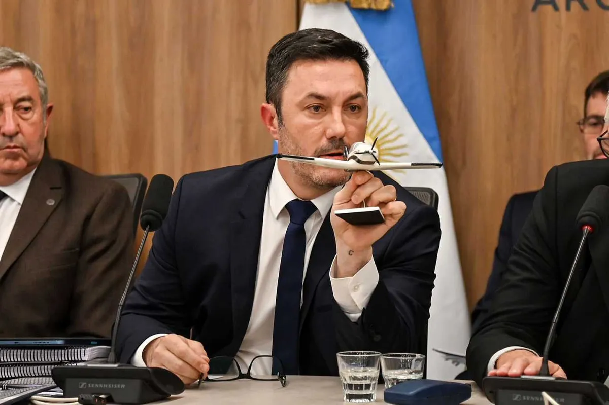 Se le viene la noche a Petri: paro en la empresa constructora de la Armada e incertidumbre sobre ...